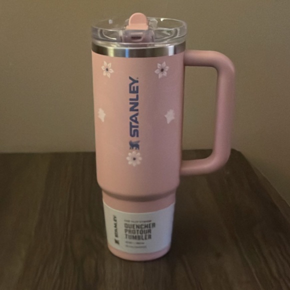 Stanley | Dining | Stanley 3 Oz Quencher Flip Straw Tumbler Pink Dusk ...